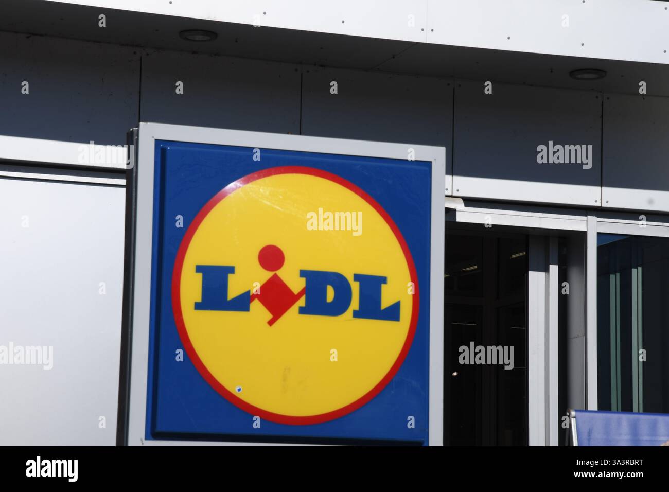 Copenhagen/ Denmark/17 march 2025/Geran lidl grocery chain store n ...