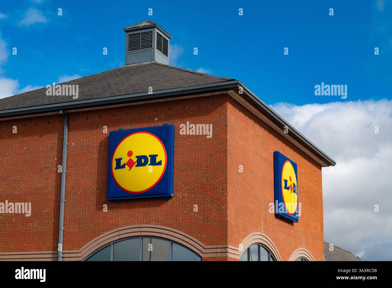 England food supermarket hi-res stock photography and images - Alamy