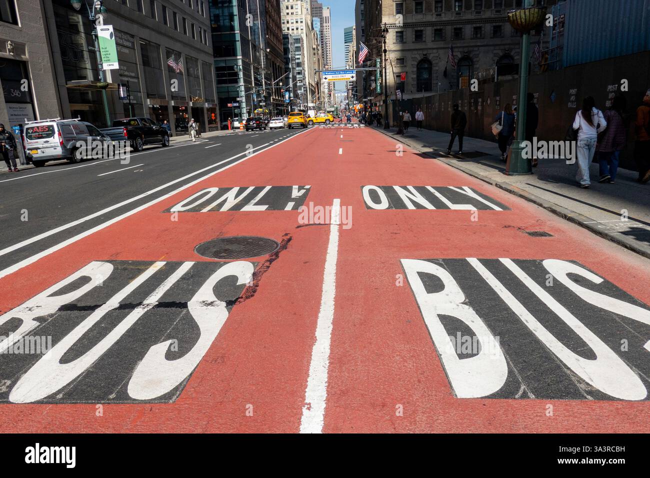 The Madison Avenue bus priority corridor in Manhattan, New York City ...