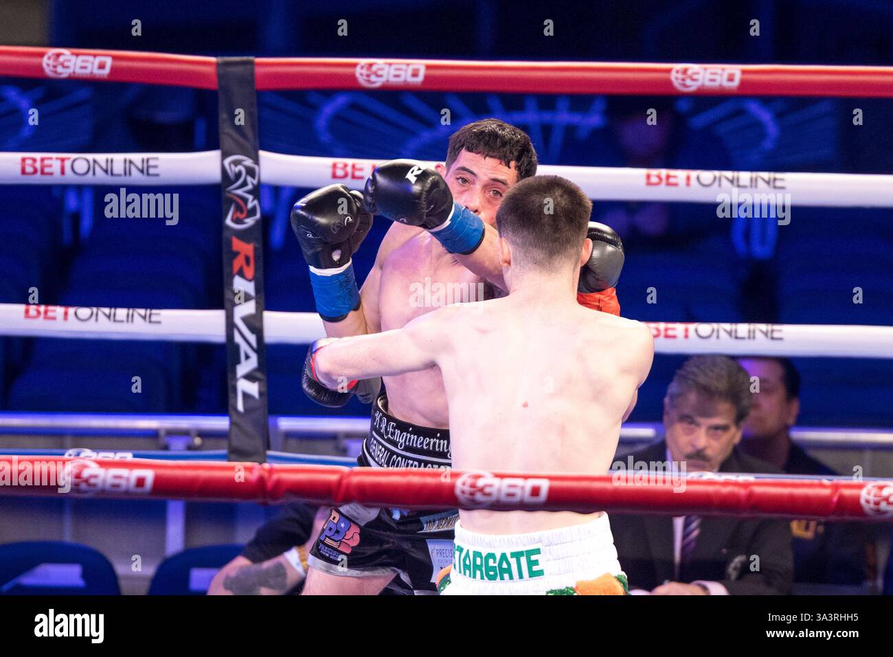 Donagh Keary of Ireland (white trunks) vs. Geral Alicea Romero of ...