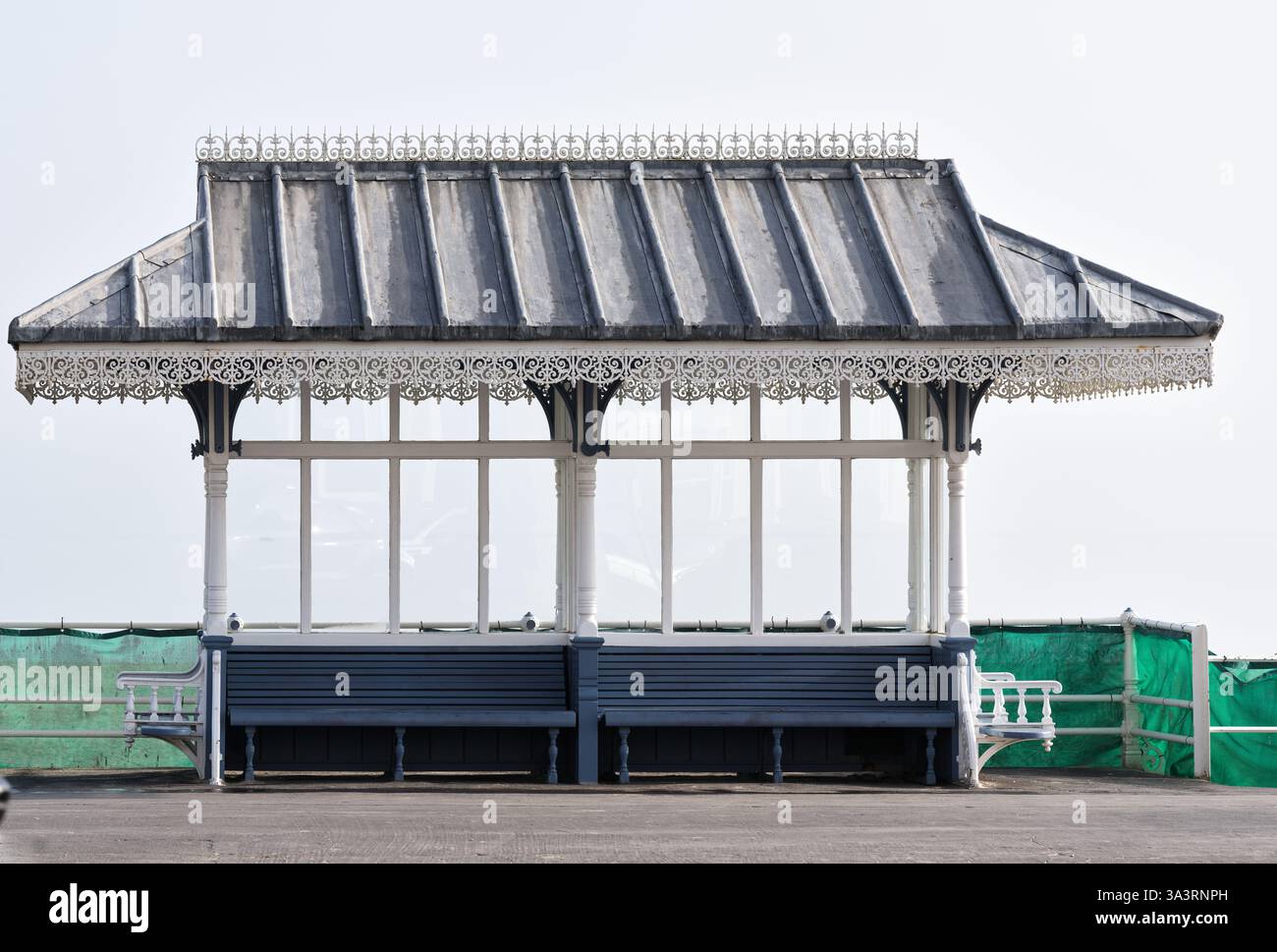 Empty shelter on the promenade at Weymouth, England Stock Photo - Alamy