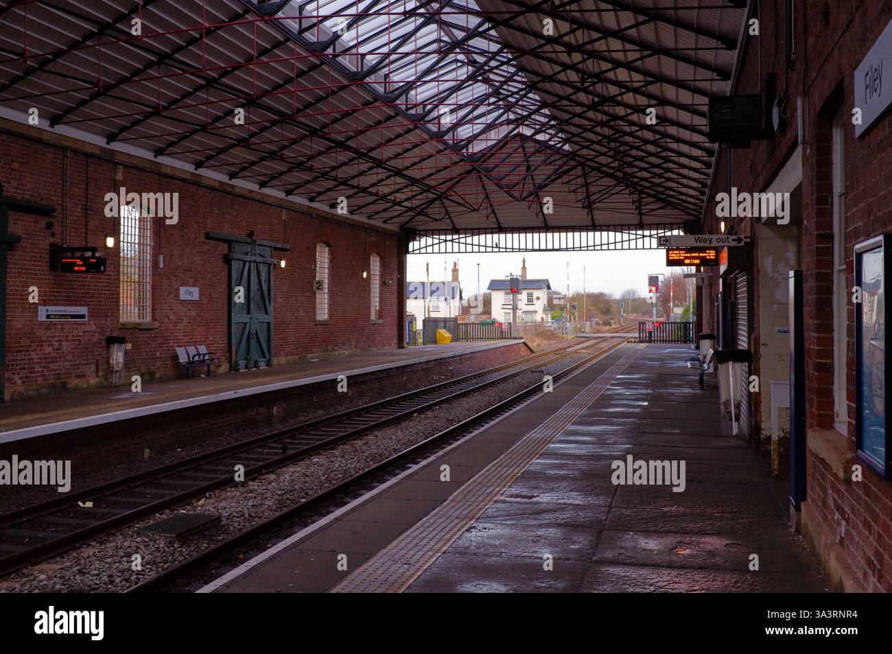 Draughty trains hi-res stock photography and images - Alamy