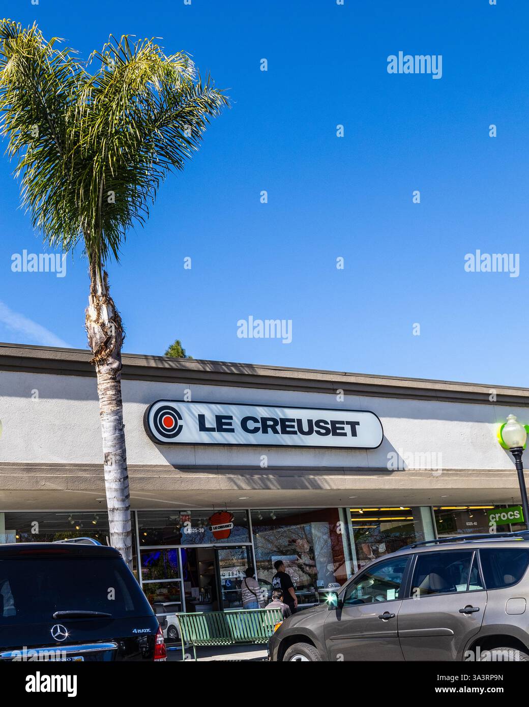 The Le Creuset at the Gilroy Premium Outlets in Gilroy California USA ...