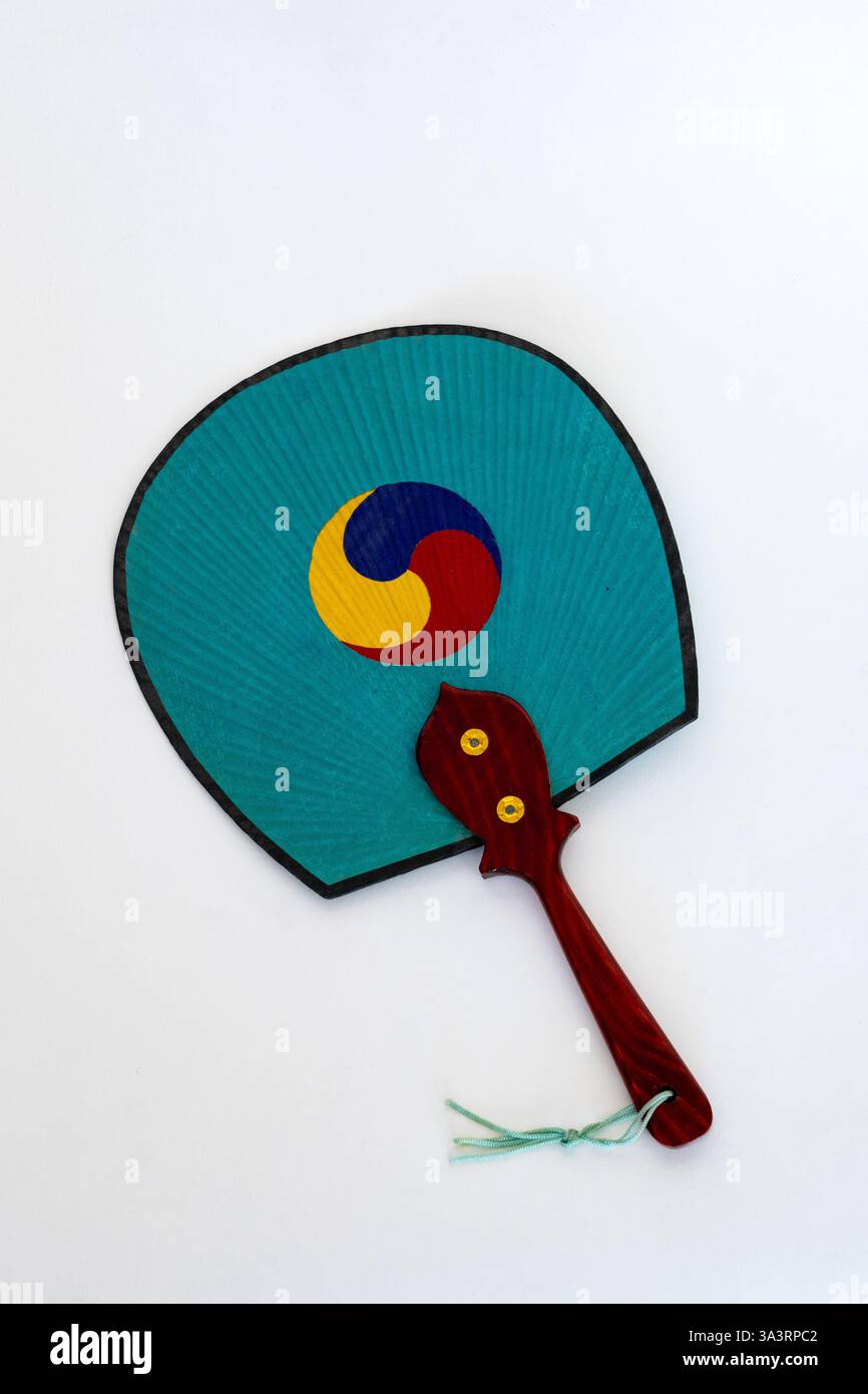 Traditional Korean painted silk Taegeuk hand fan Stock Photo - Alamy