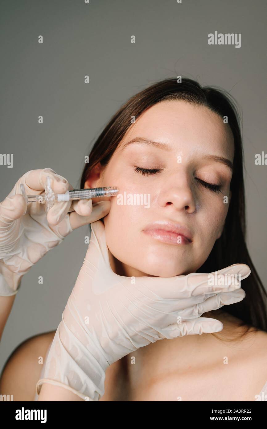 Plastic surgery in aesthetic medicine. Contouring treatment. Making ...