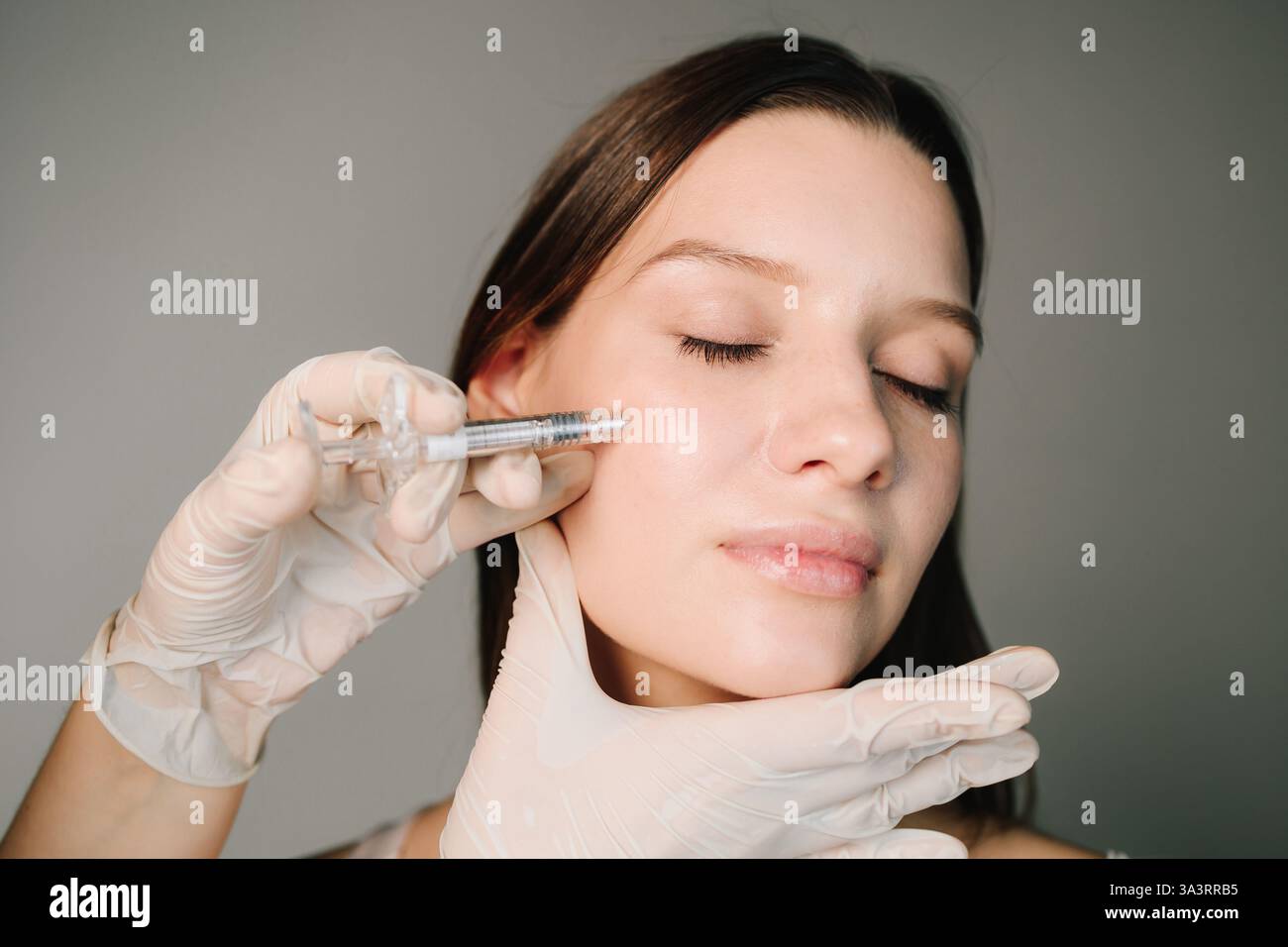 Plastic surgery in aesthetic medicine. Contouring treatment. Making ...