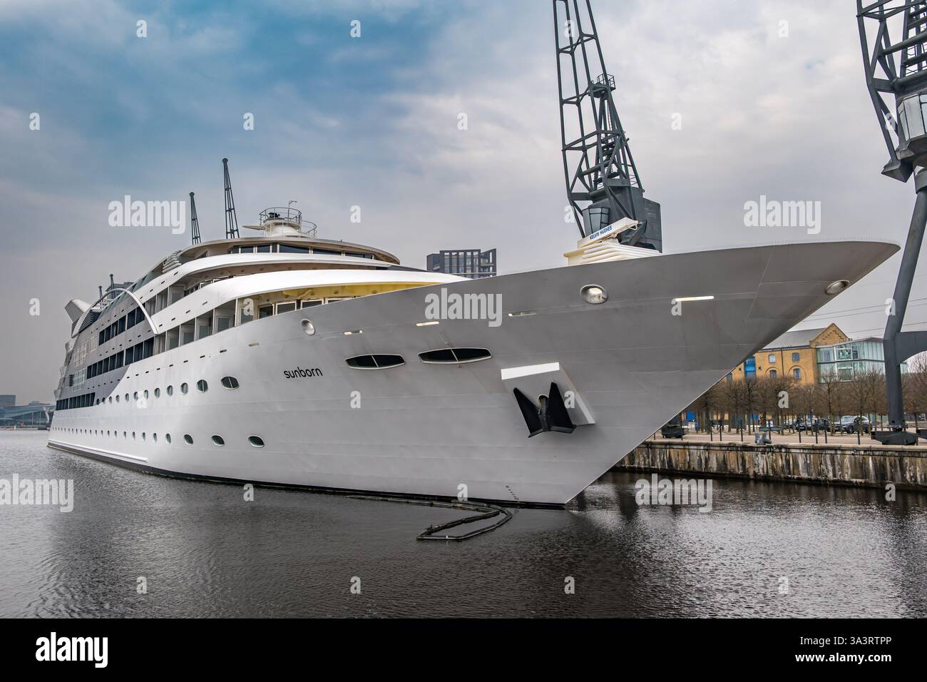 Sunborn Yacht Hotel moored on Thames River, Royal Victoria Dock, London ...