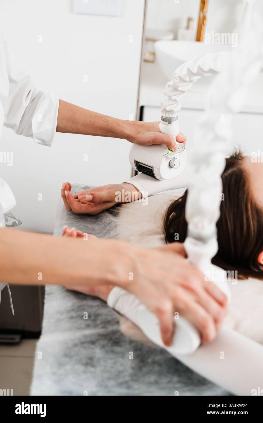 Targeting lymphatic system with rhythmic movements and massage to get ...