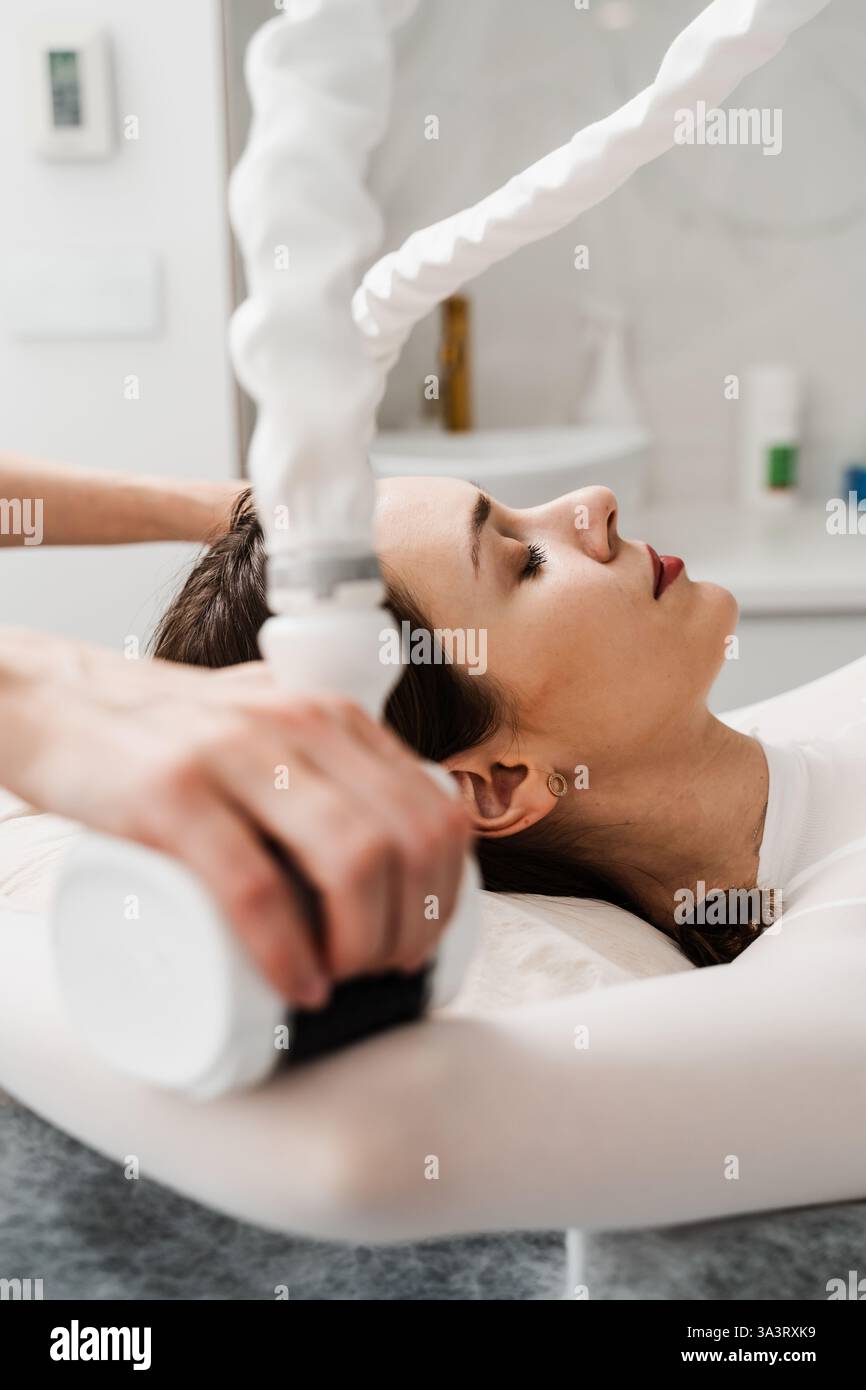 Targeting lymphatic system with rhythmic movements and massage to get ...