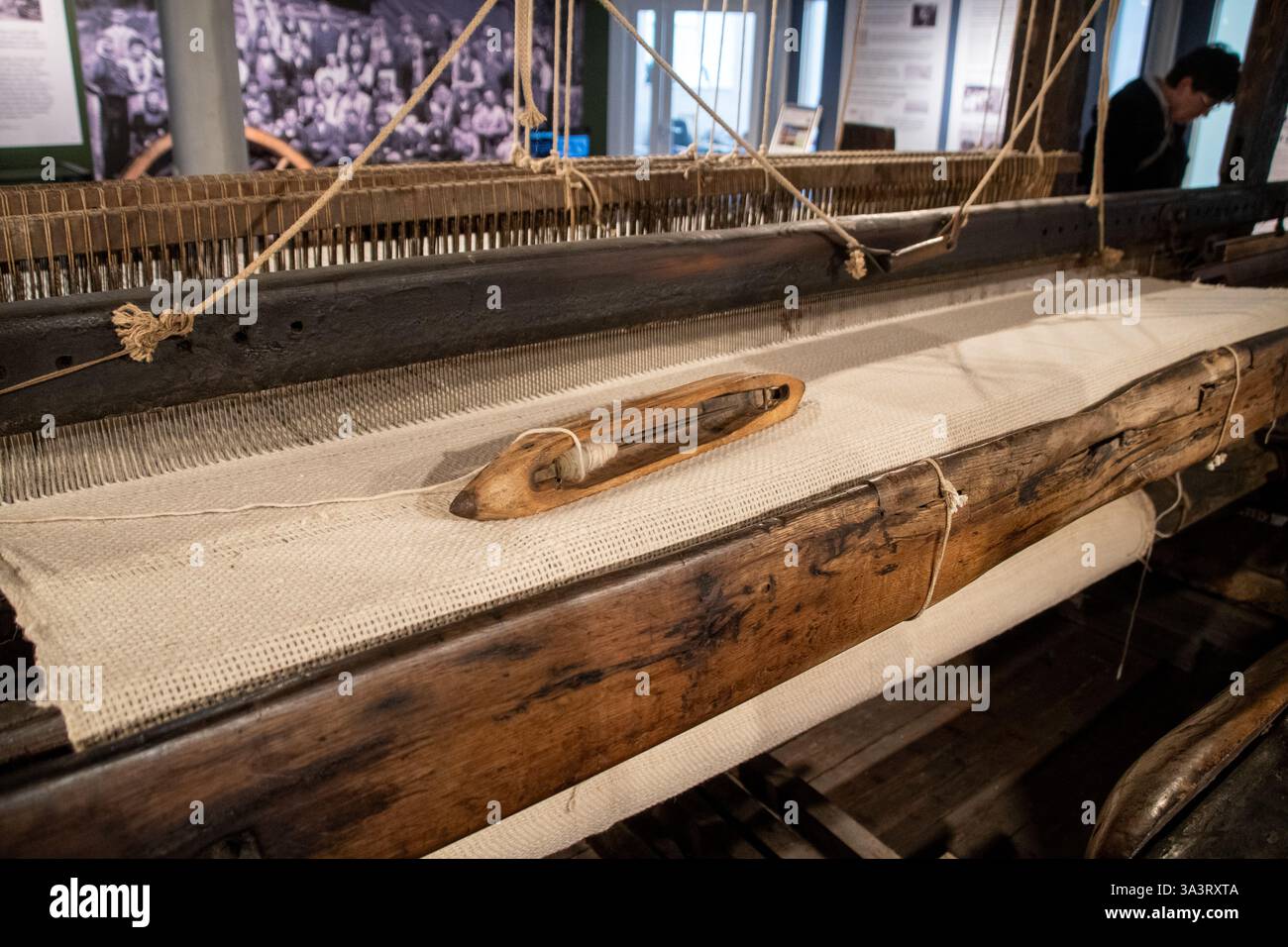 Weaving machine at Farfield Mill in Yorkshire , England Stock Photo - Alamy