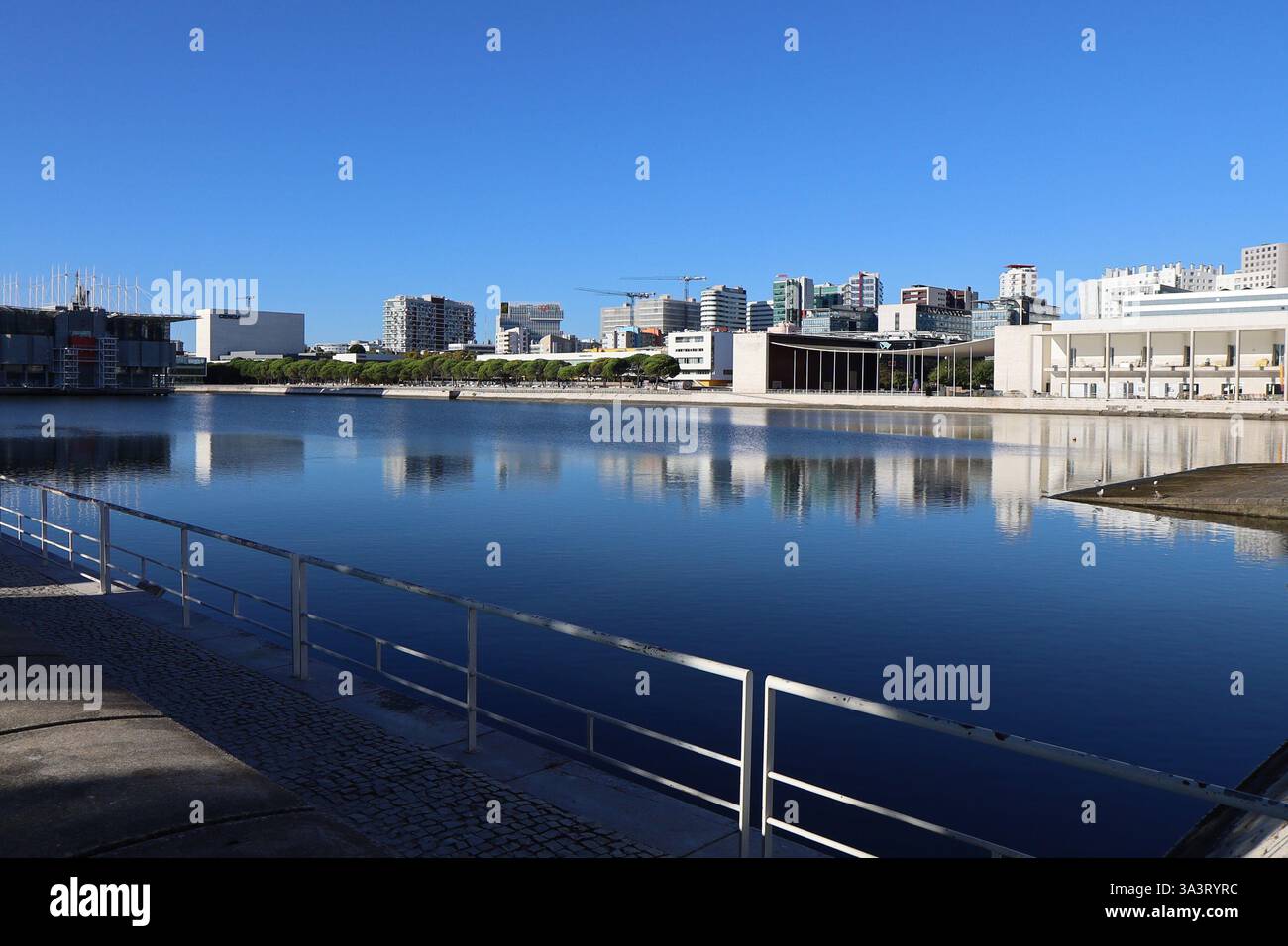 Modern office buildings around a pond in the business district of ...