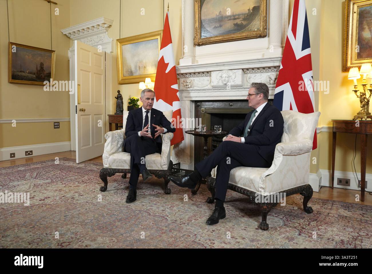 Prime Minister Sir Keir Starmer (right) with Prime Minister of Canada ...