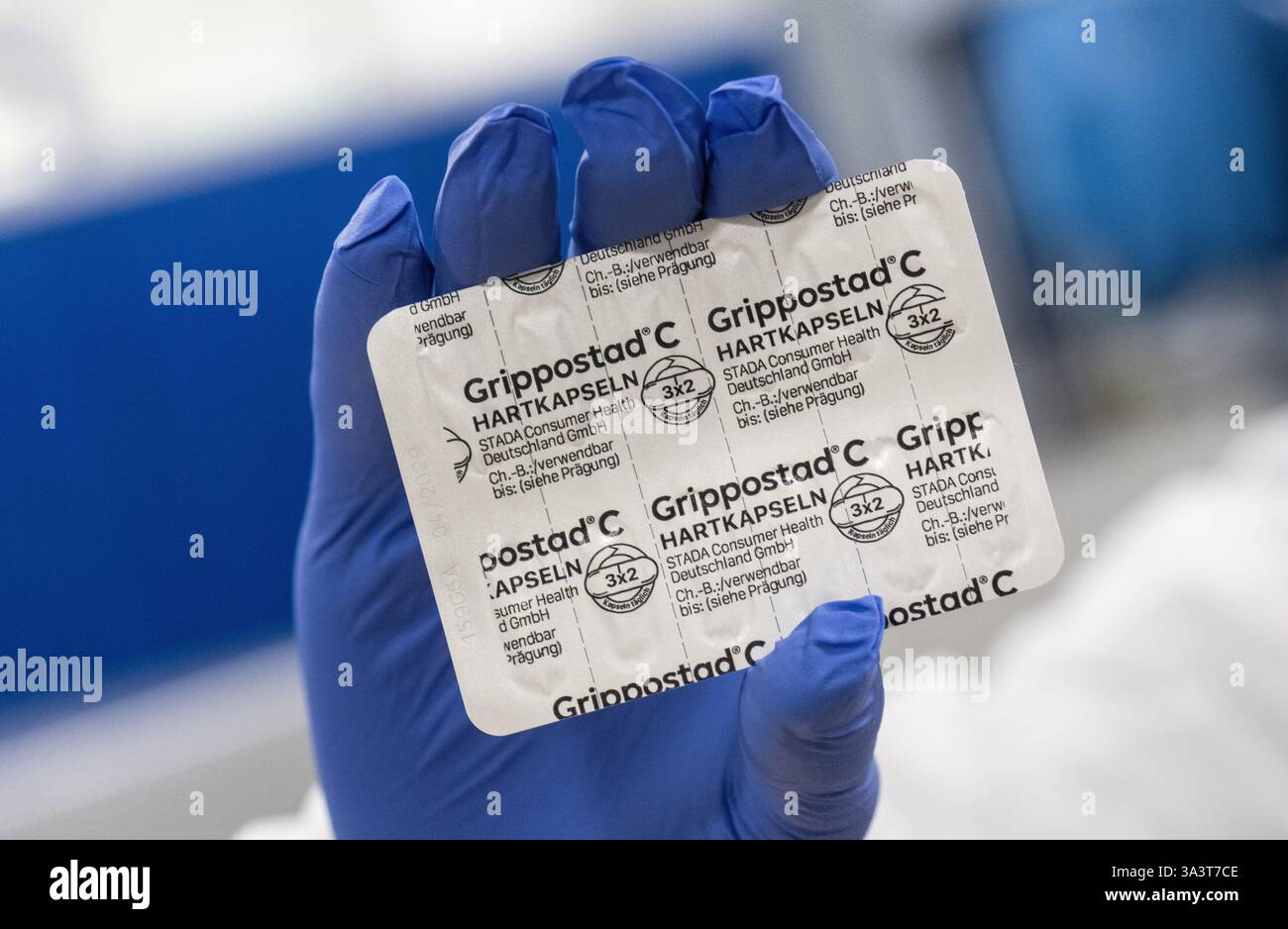 Bad Vilbel, Germany. 17th Mar, 2025. Hard capsules of the drug ...