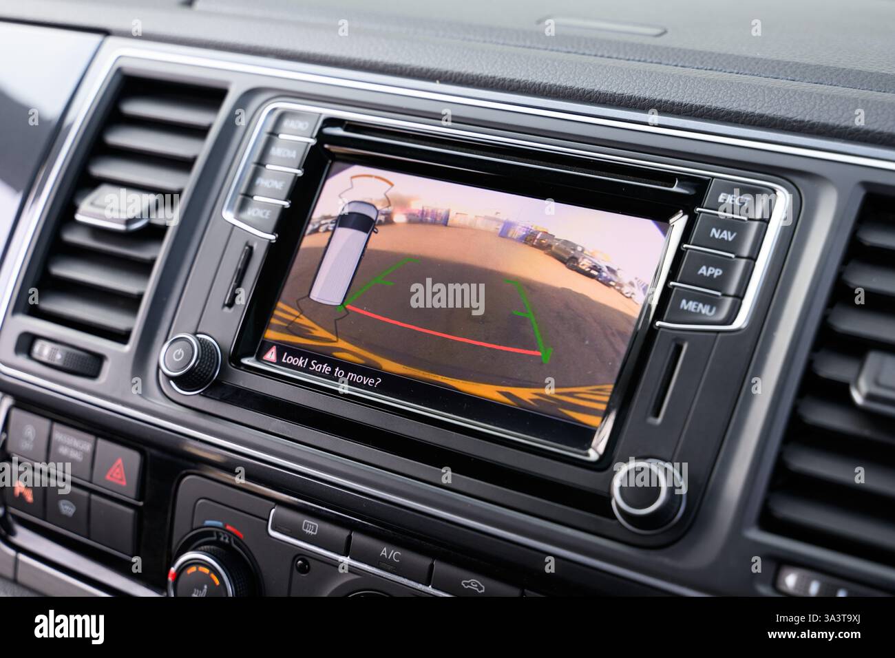 Displaying digital dashboard showing hi-res stock photography and ...