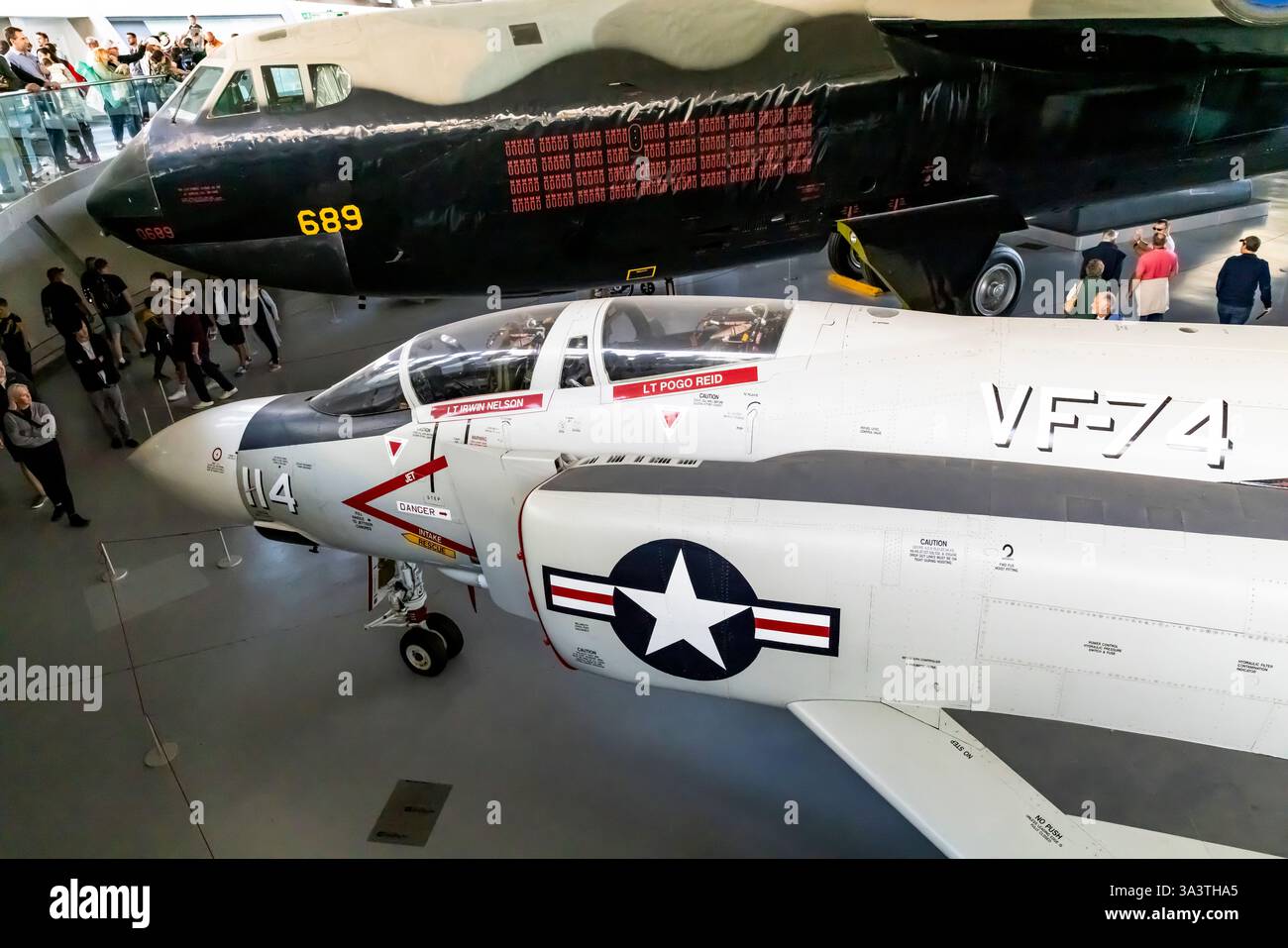 Mcdonnel Douglas F-4 Phantom US Navy Stock Photo - Alamy