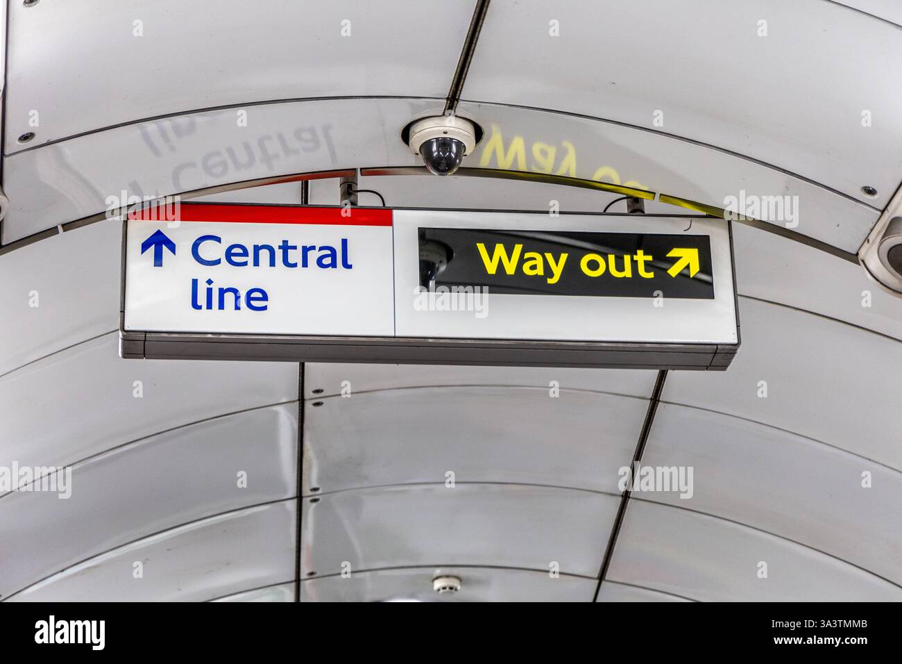 London, UK- September 19, 2024: Central line and Way out sign in a ...