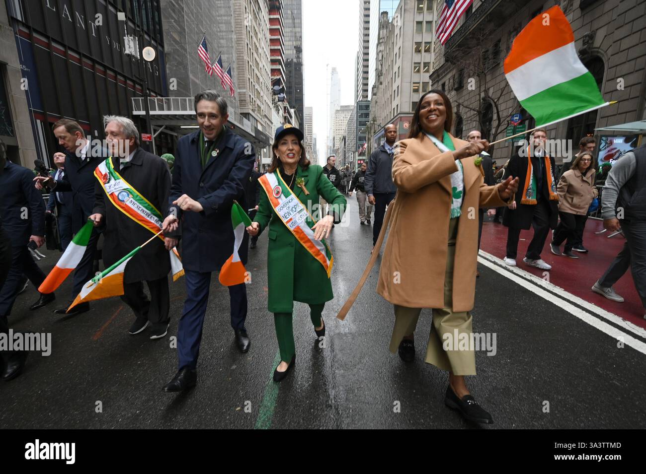 (L-R) Simon Harris, Tanaiste of Ireland, New York Governor Kathy Hochul ...
