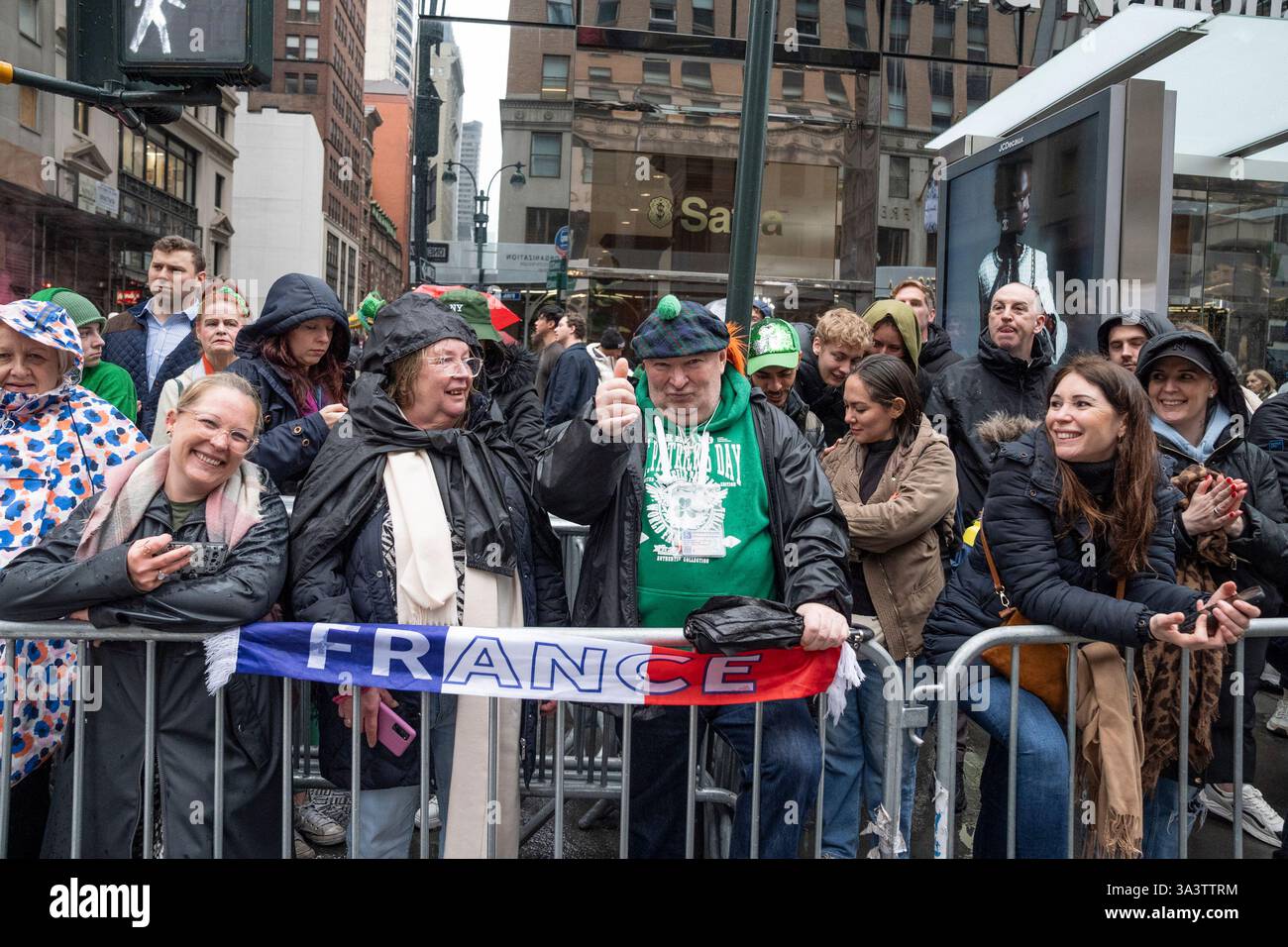 New York, USA. 17th Mar, 2025. Atmosphere during 264th St. Patrick's ...