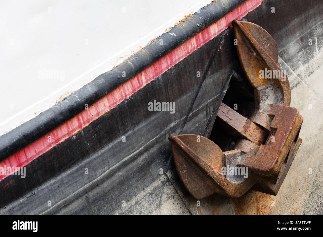 Large rusty metal anchor on a river ship Stock Photo - Alamy