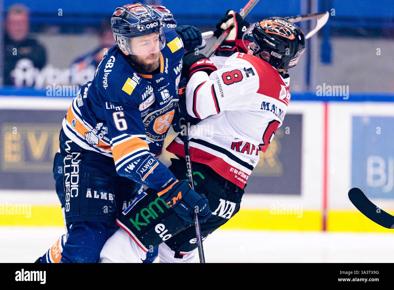 250317 Växjös Petter Granberg tacklar Örebros Ruben Rafkin under ...