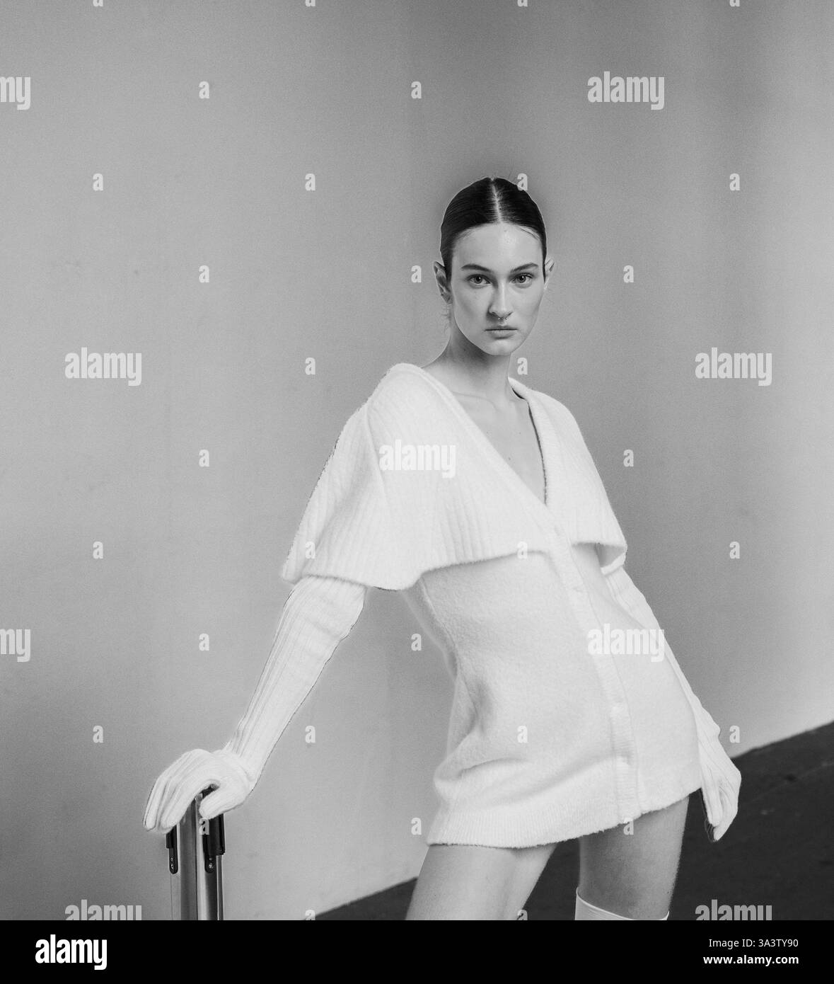 Contemporary exhibits Black and White Stock Photos & Images - Alamy