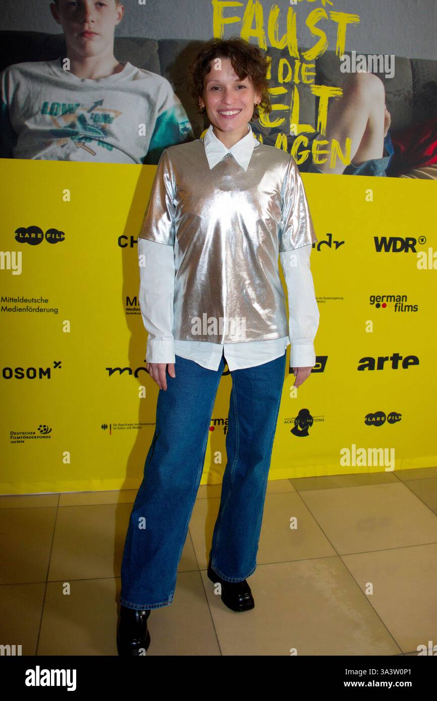 Mit der Faust in die Welt schlagen , Premiere im Delphi Filmpalast ...