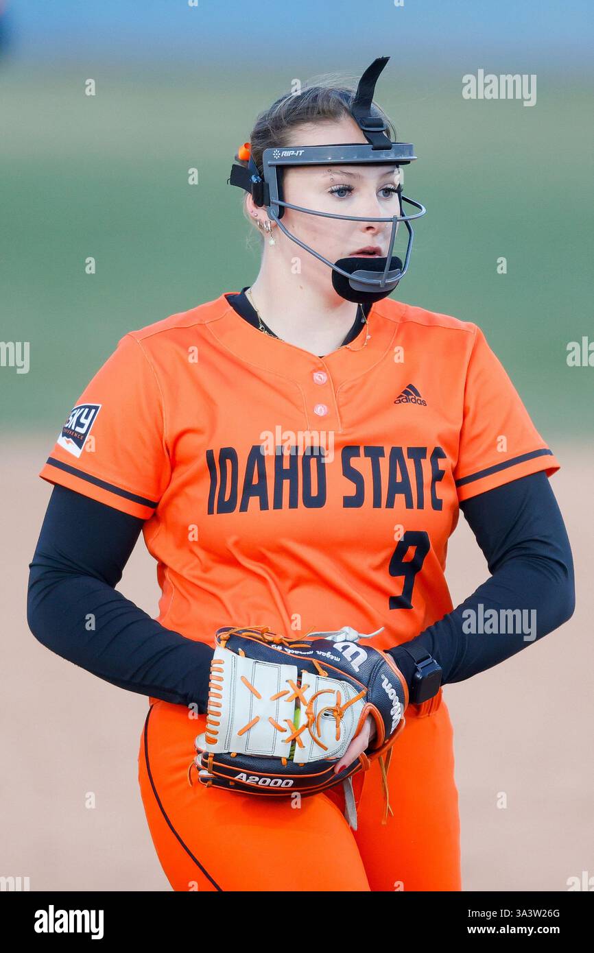 Idaho St. pitcher Megan Meracle (9) prepares to throw a pitch against ...