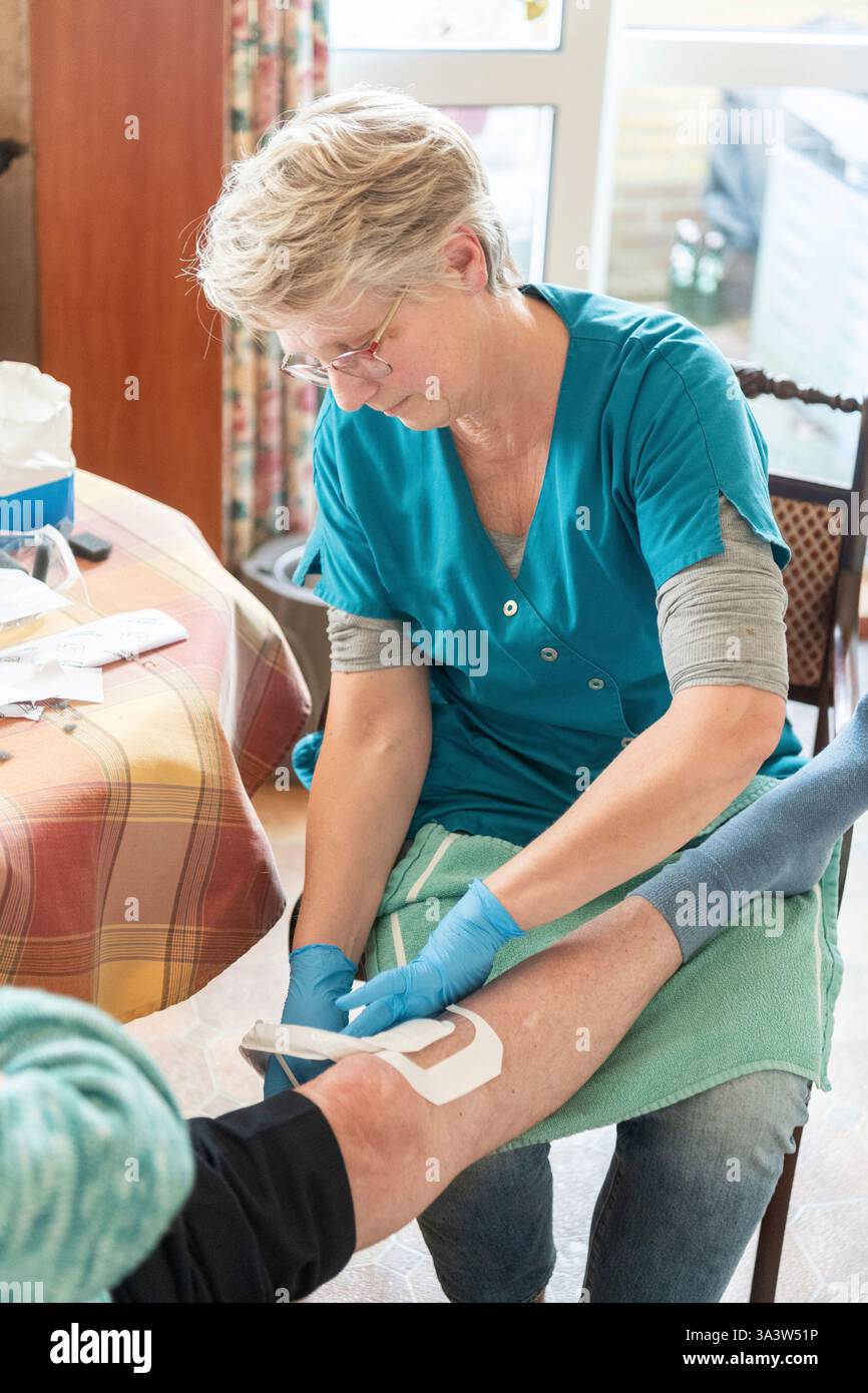 Wound care wound vac hi-res stock photography and images - Alamy