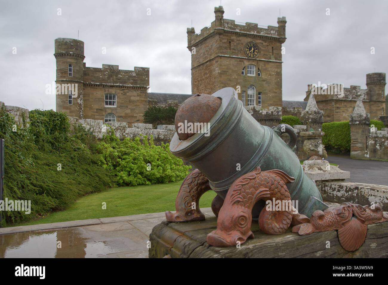 Culzean Castle, Ayrshire, Scotland with cannon and cannonball Stock ...