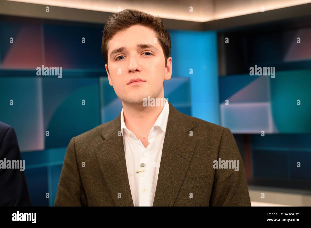 Podcaster und Autor Ole Nymoen zu Gast in der ARD Talkshow Hart aber ...