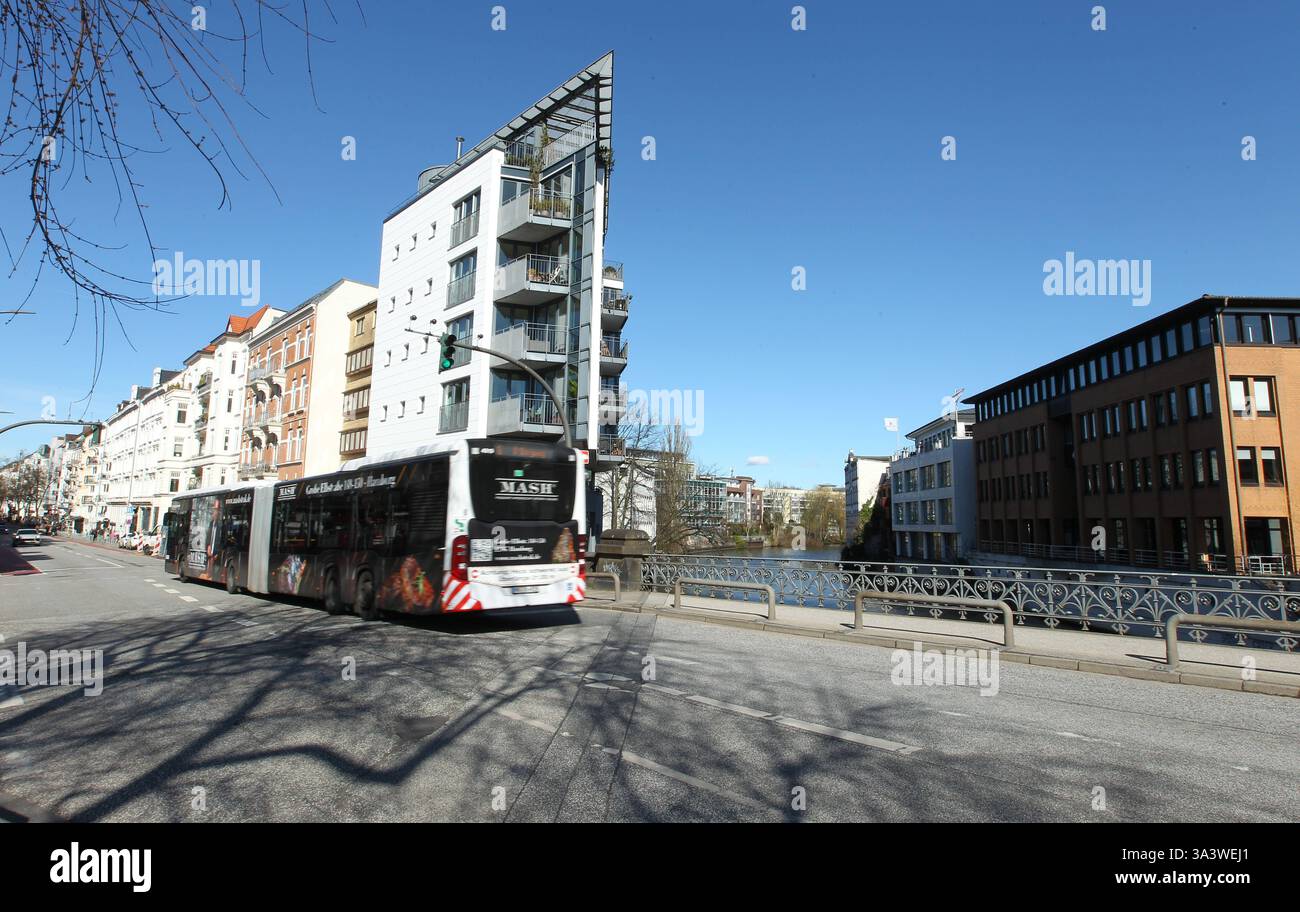 Wohneinheiten am Hofweg. Uhlenhorst Hamburg *** Residential units on ...
