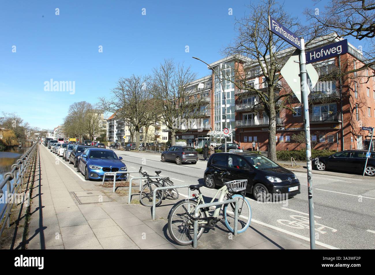 Wohneinheiten am Hofweg. Uhlenhorst Hamburg *** Residential units on ...