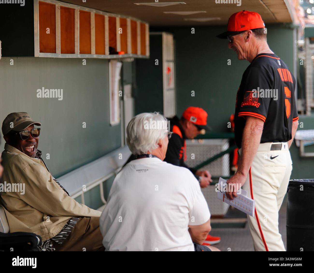 Scottsdale, Arizona, USA. 11th Mar, 2025. San Francisco Giants manager ...