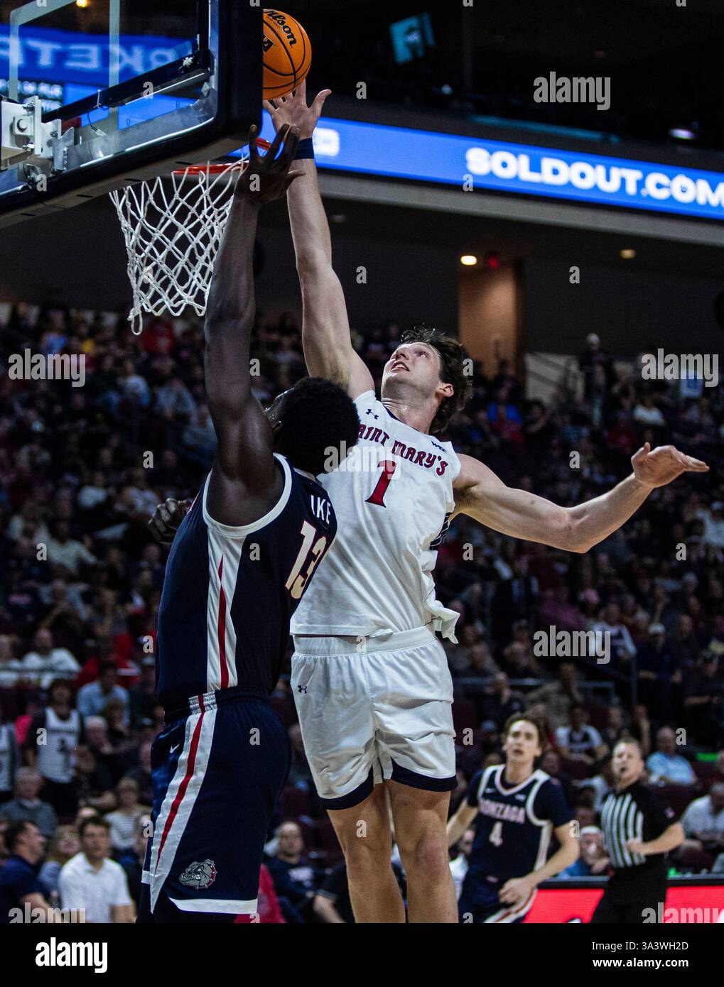 March 11 2025 Las Vegas, NV, U.S.A. Saint Marys center Harry Wessels (1 ...