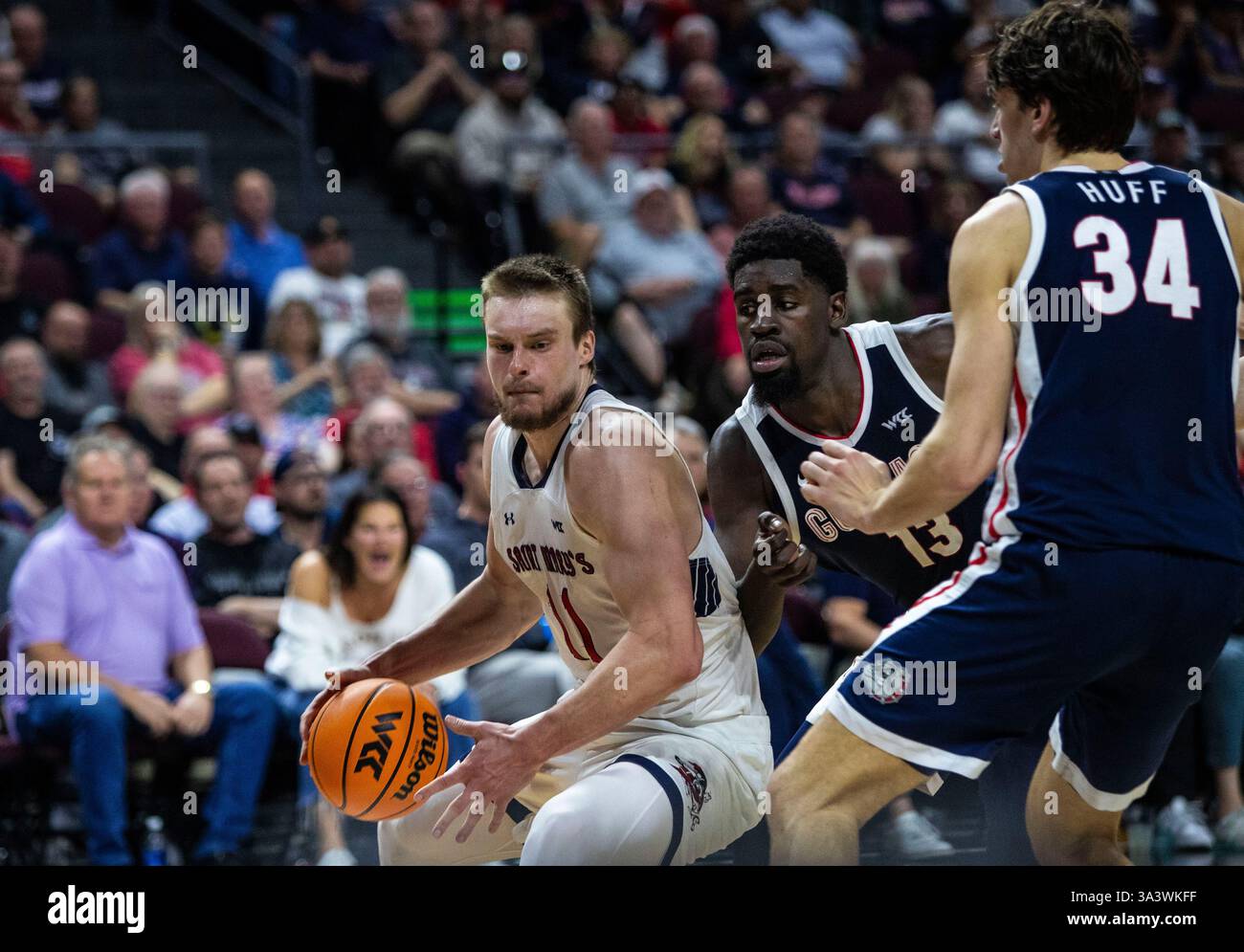 March 11 2025 Las Vegas, NV, U.S.A. Saint Marys center Mitchell Saxen ...