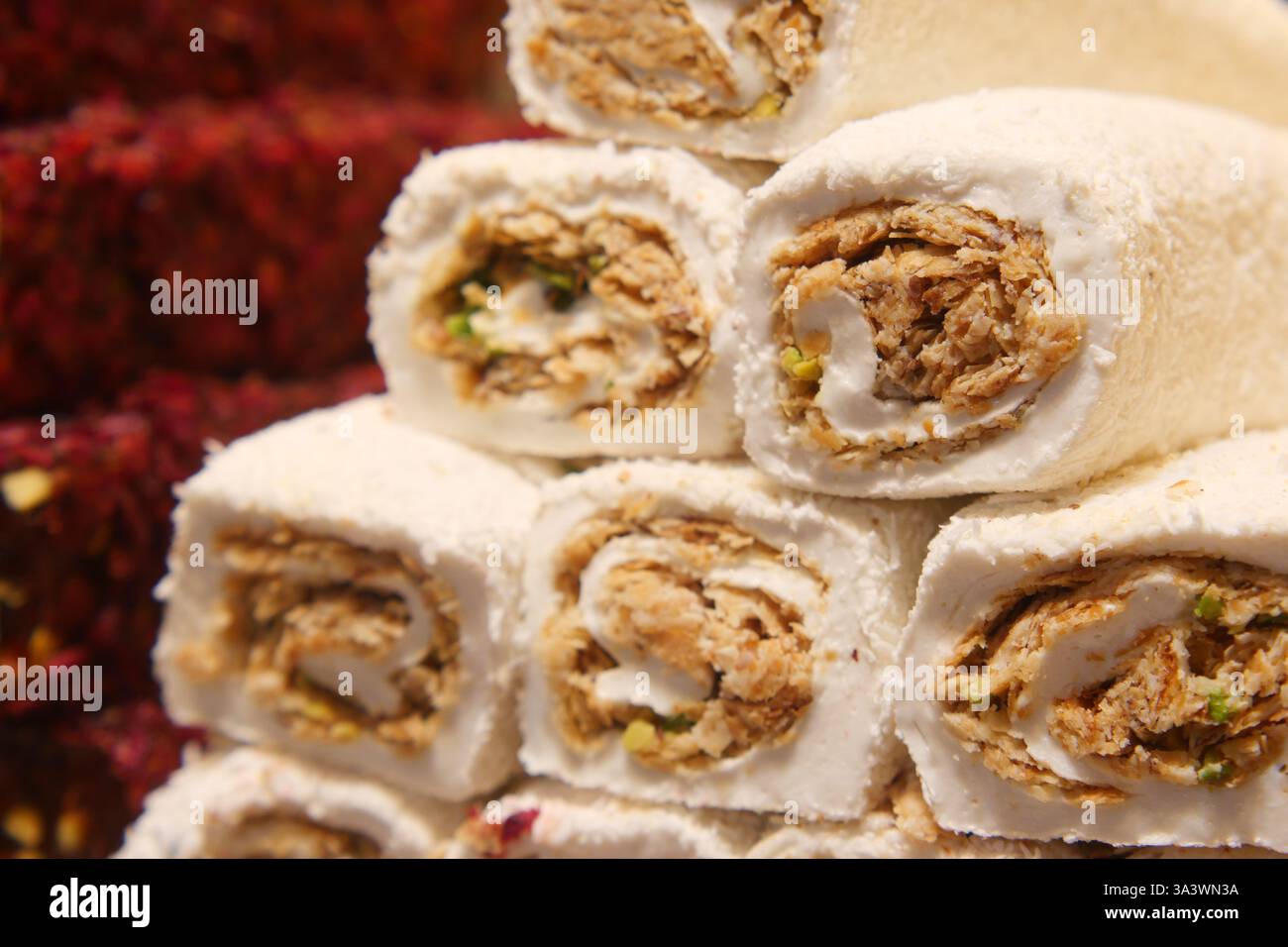 Traditional turkish delight in a market Stock Photo - Alamy