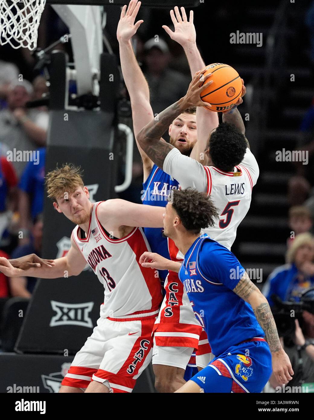 MAR 13 2025: Kansas Jayhawks center Hunter Dickinson (1) defends the ...