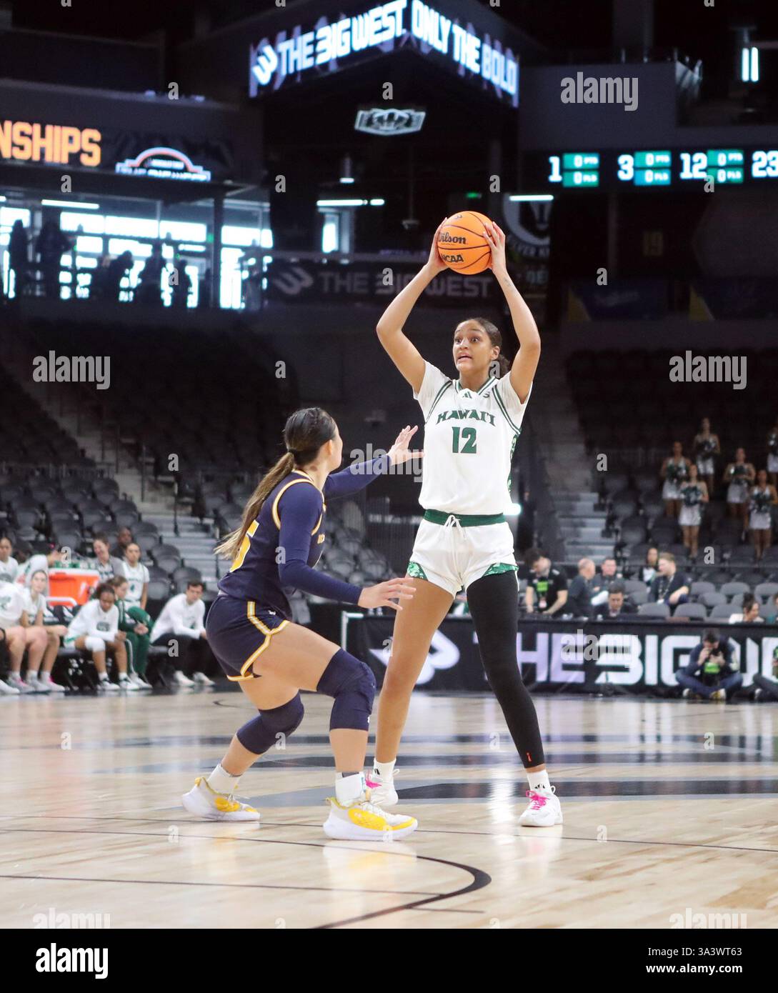 March 14, 2025 - Hawai'i Rainbow Wahine forward Imani Perez #12 looks ...