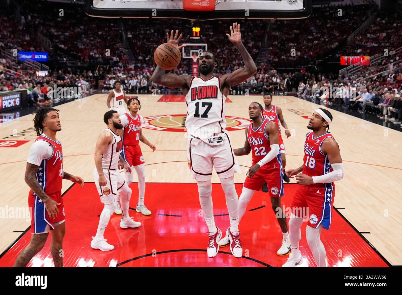 Houston Rockets forward Tari Eason (17) dunks during the first half of ...