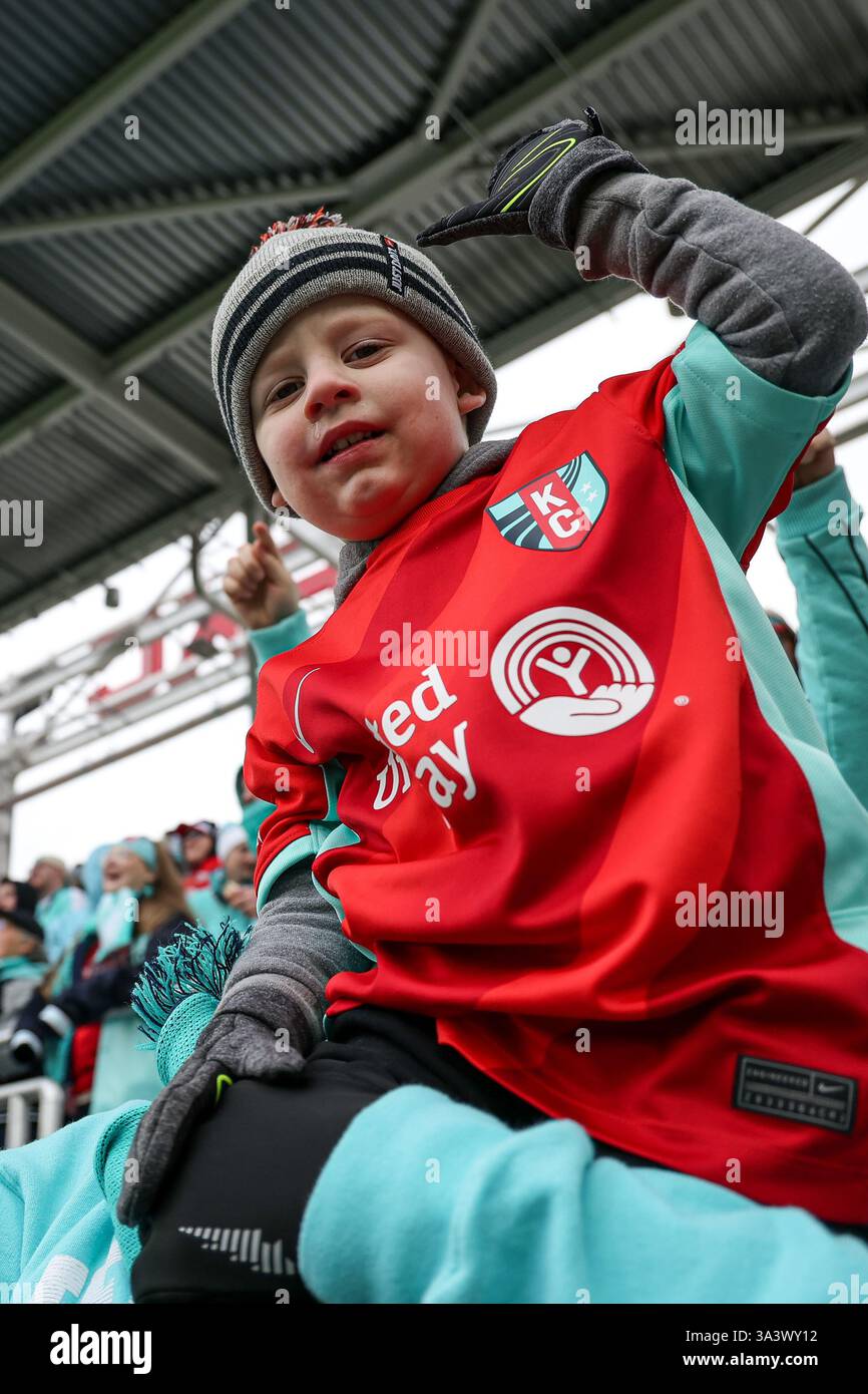 Kansas City, MO, USA. 15th Mar, 2025. A young Kansas City Current fan ...