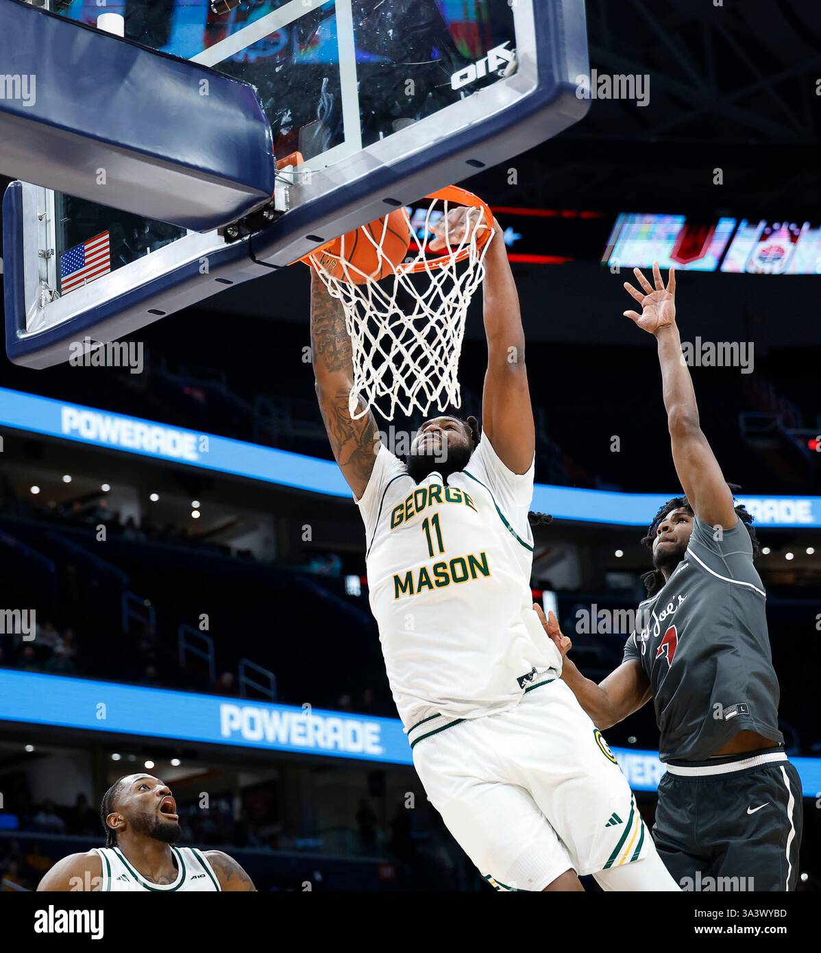 March 15, 2025: George Mason Patriots Forward (11) Jalen Haynes dunks ...