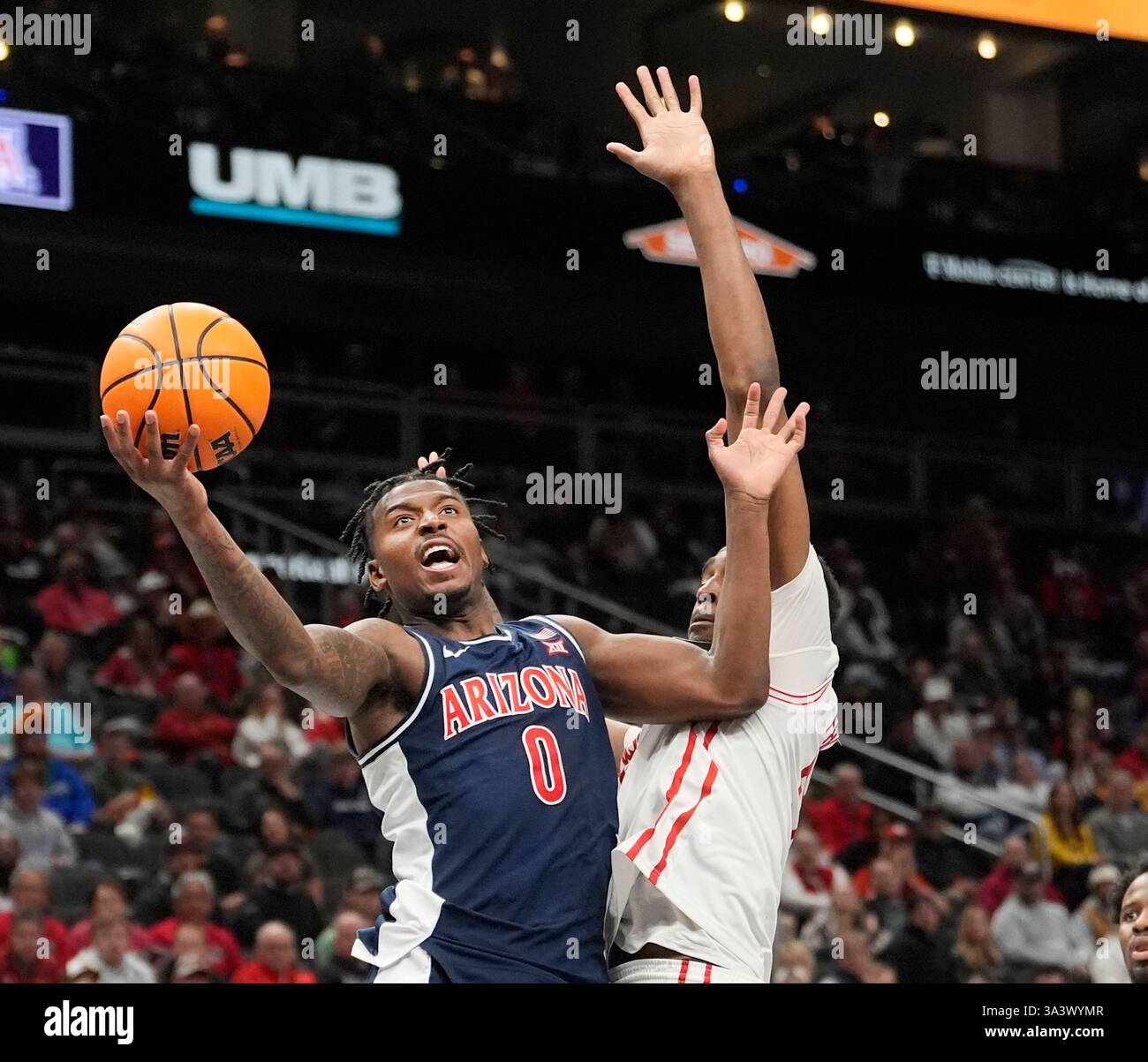 MAR 15 2025: Arizona Wildcats guard KJ Lewis (5) scores against Houston ...