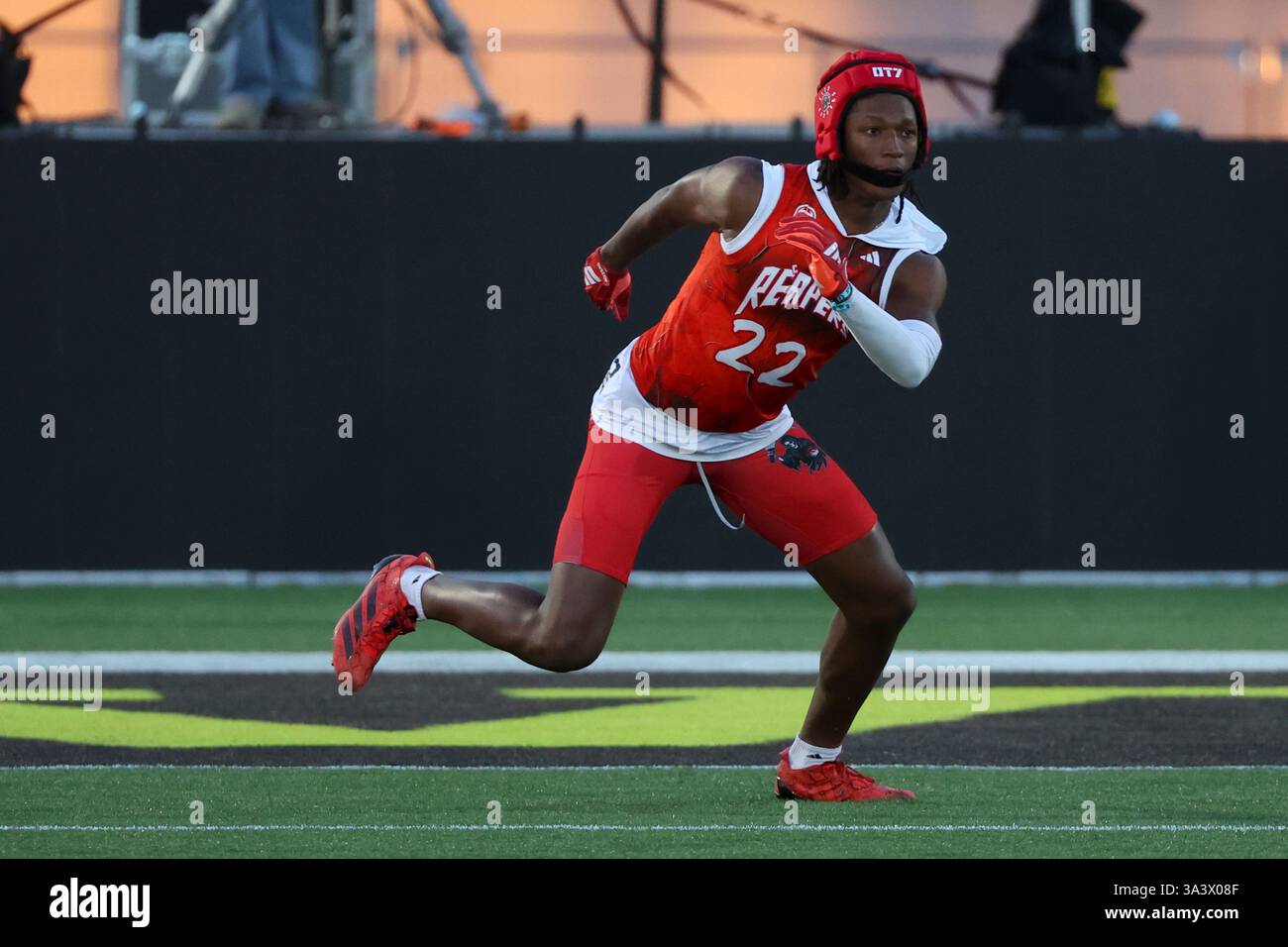 City Reapers defensive back J'Zavien Currence (22) is seen on the field ...