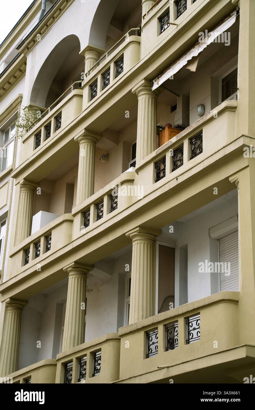 Neoclassical greek architecture hi-res stock photography and images - Alamy