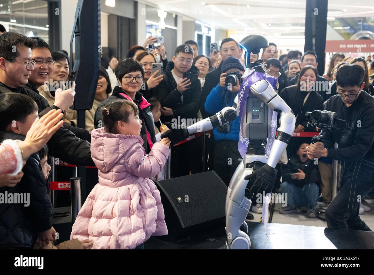 **CHINESE MAINLAND, HONG KONG, MACAU AND TAIWAN OUT** A humanoid robot ...