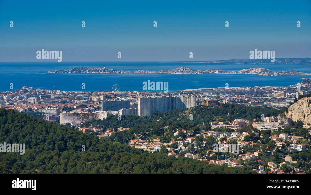 Beach of Saint-Cyr sur Mer at the Cote d'azur in France Stock Photo - Alamy