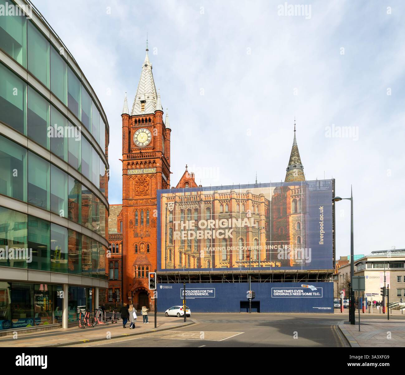 Red brick Victoria buildings clocktower and renovation of art gallery ...