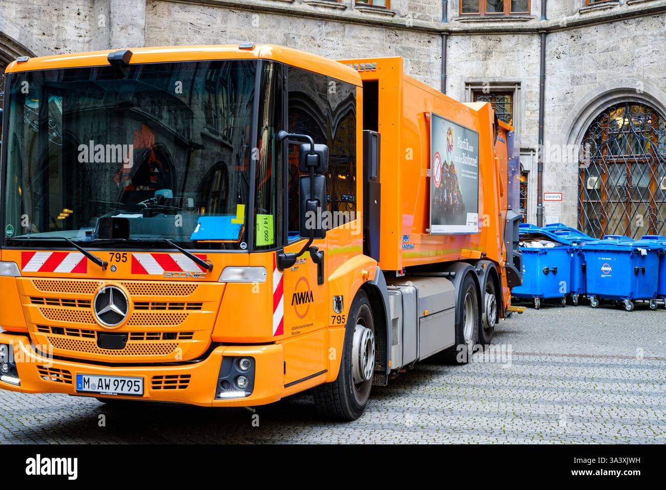 Waste management centre hi-res stock photography and images - Alamy