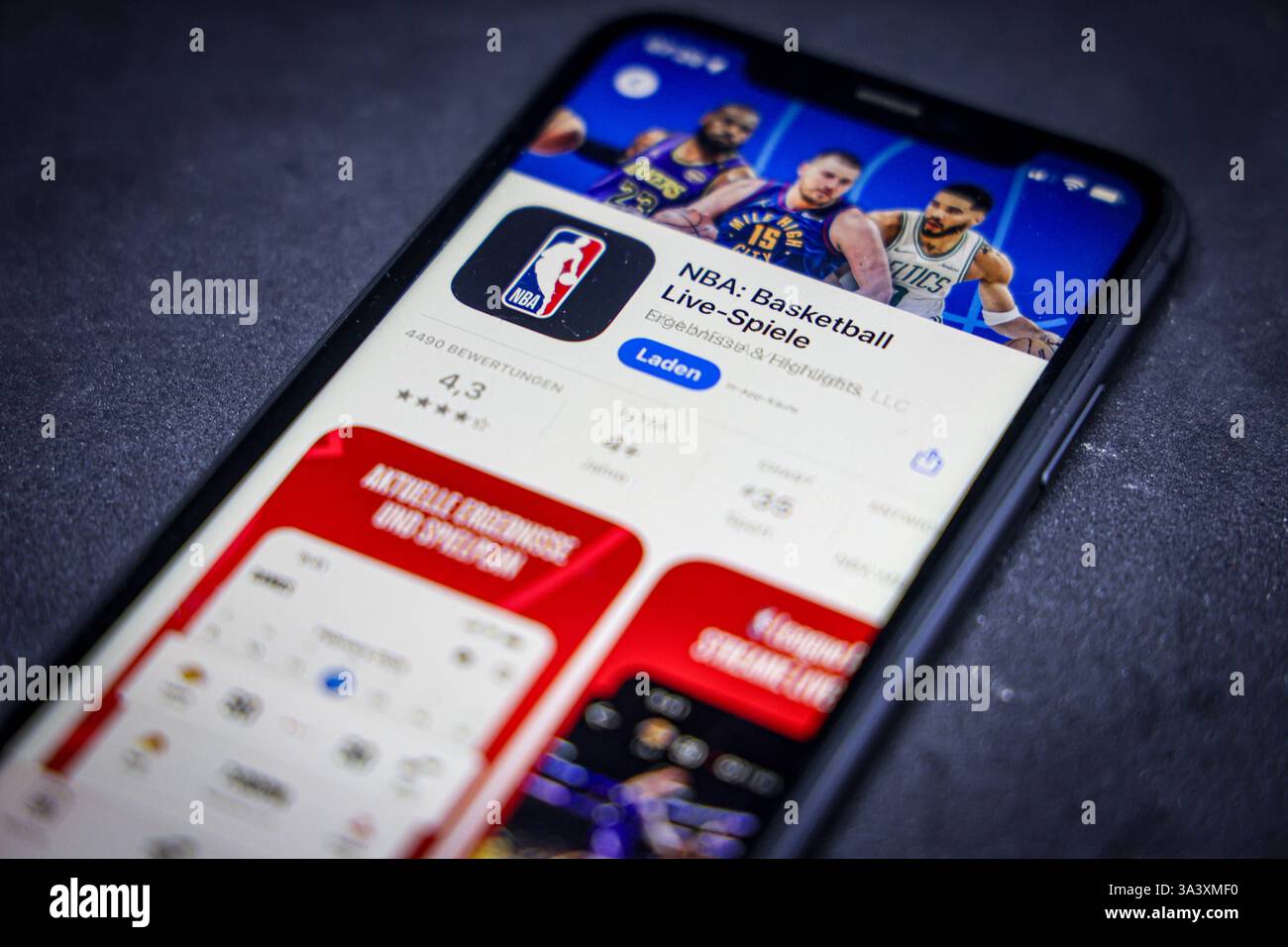 Apple App Store auf einem iPhone. Essenzielle Streaming -Apps. NBA ...