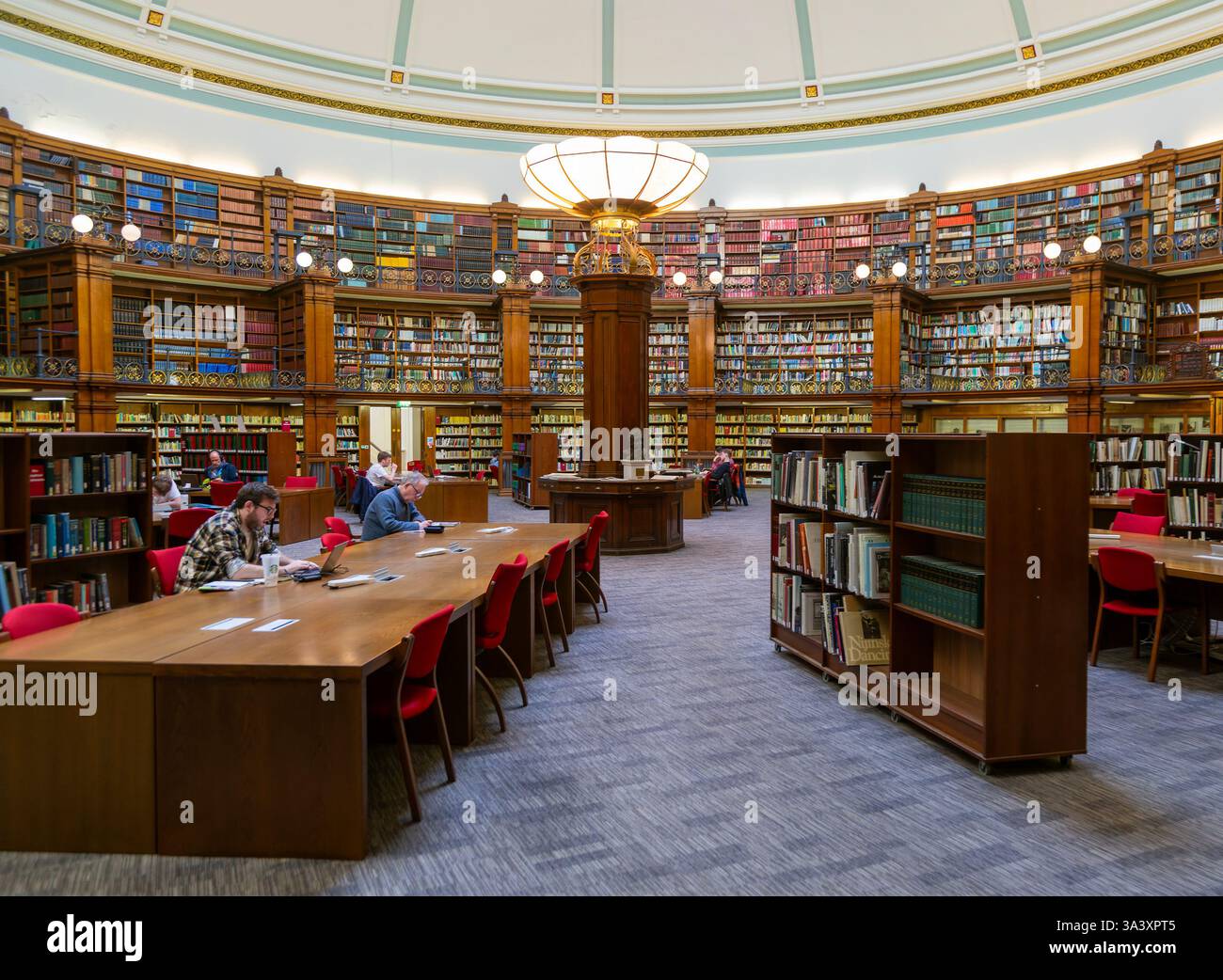 Historic circular Picton Reading Room inside Liverpool Central library ...